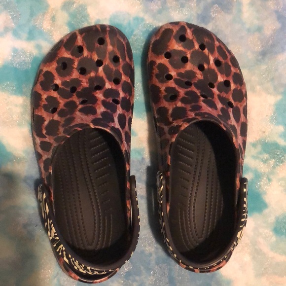 CROCS | Shoes | Crocs Leopard Print Sandals | Poshmark